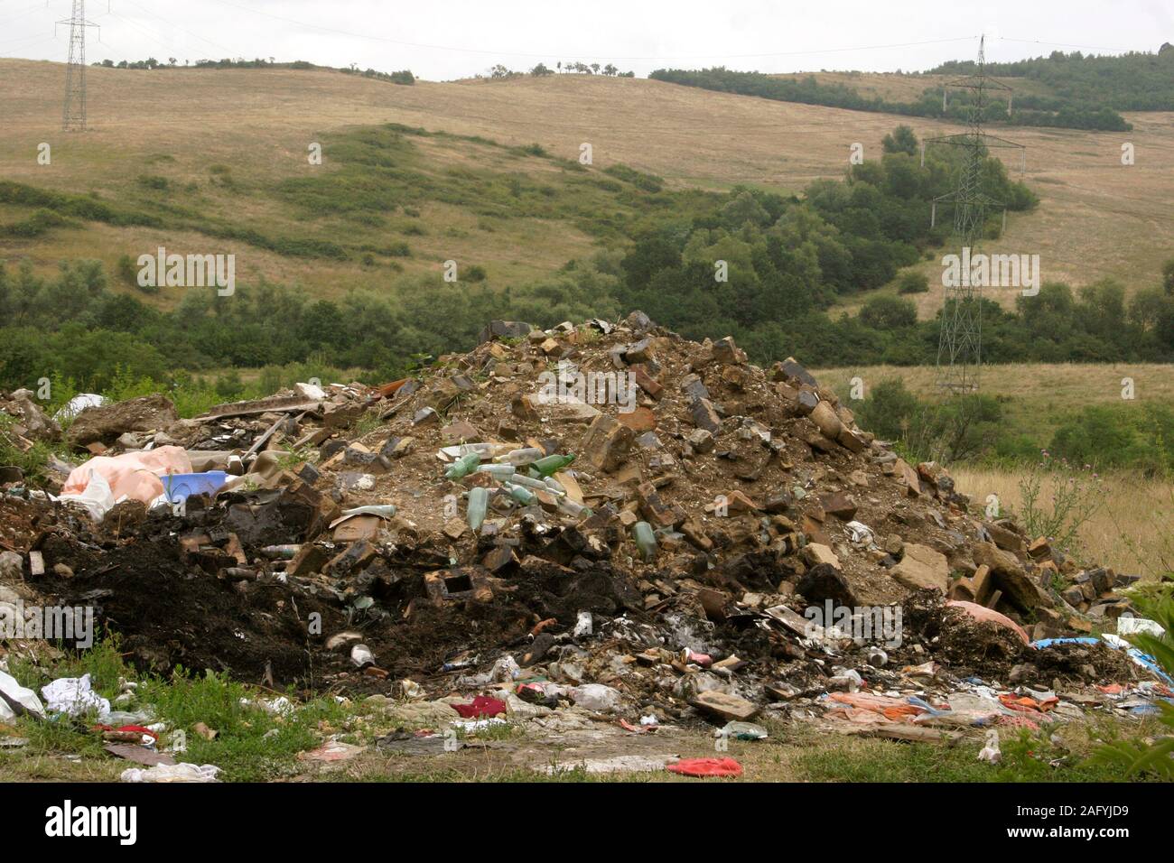 Unauthorized garbage dump hi-res stock photography and images - Alamy