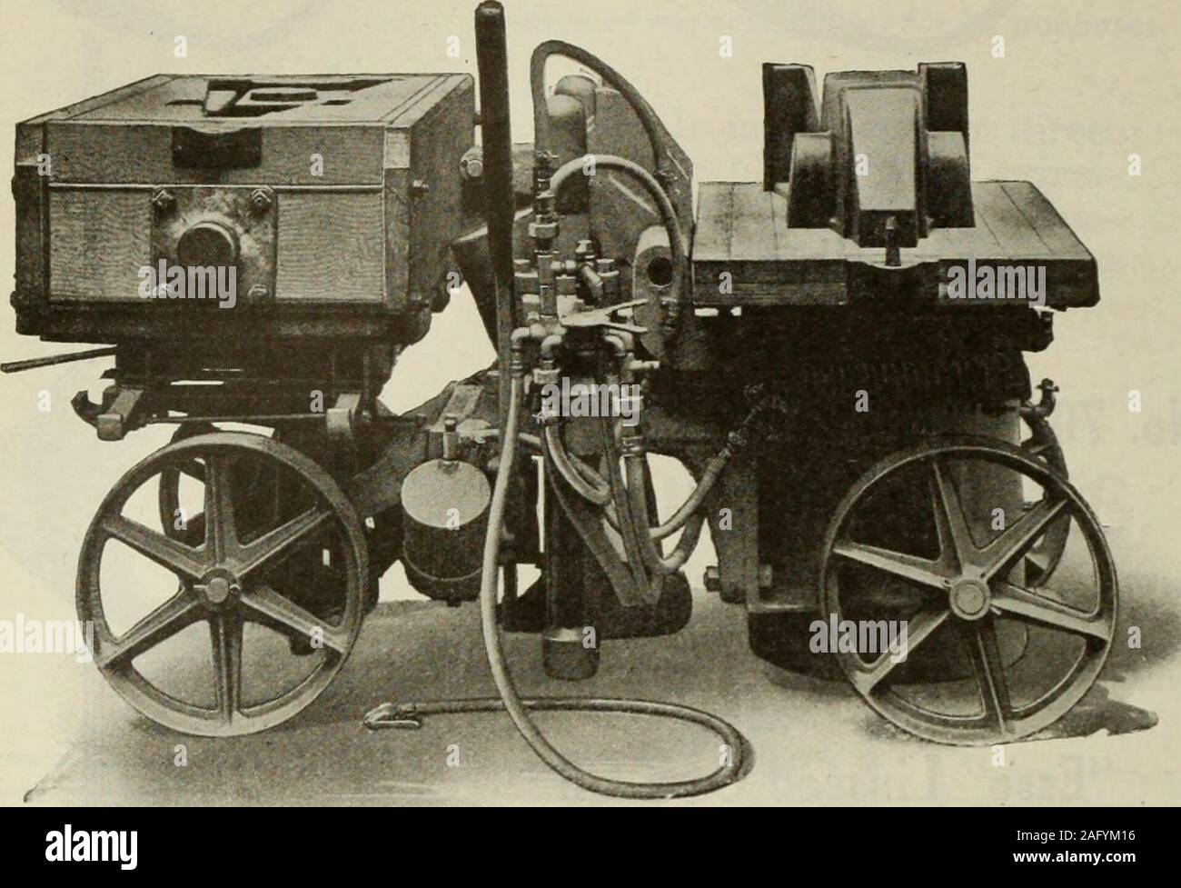 Straight molding hi-res stock photography and images - Alamy