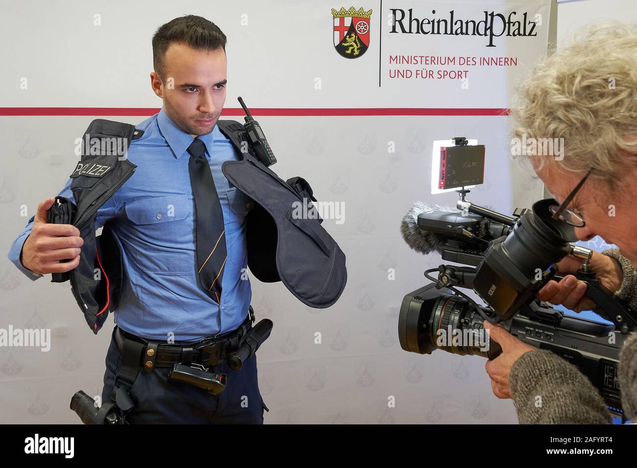 Mainz, Germany. 17th Dec, 2019. An official of the Rhineland-Palatinate ...
