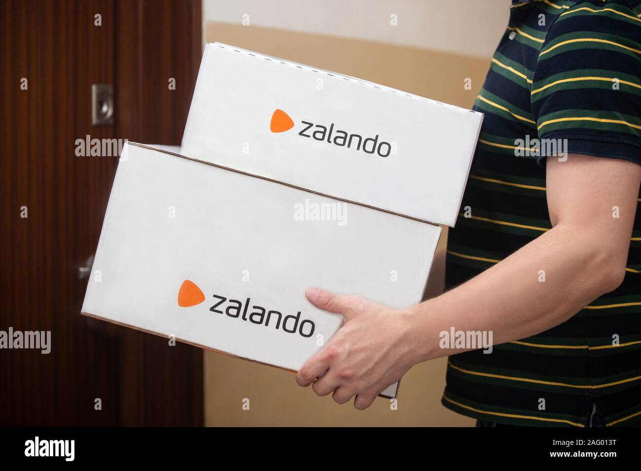 Zalando package hi-res stock photography and images - Alamy