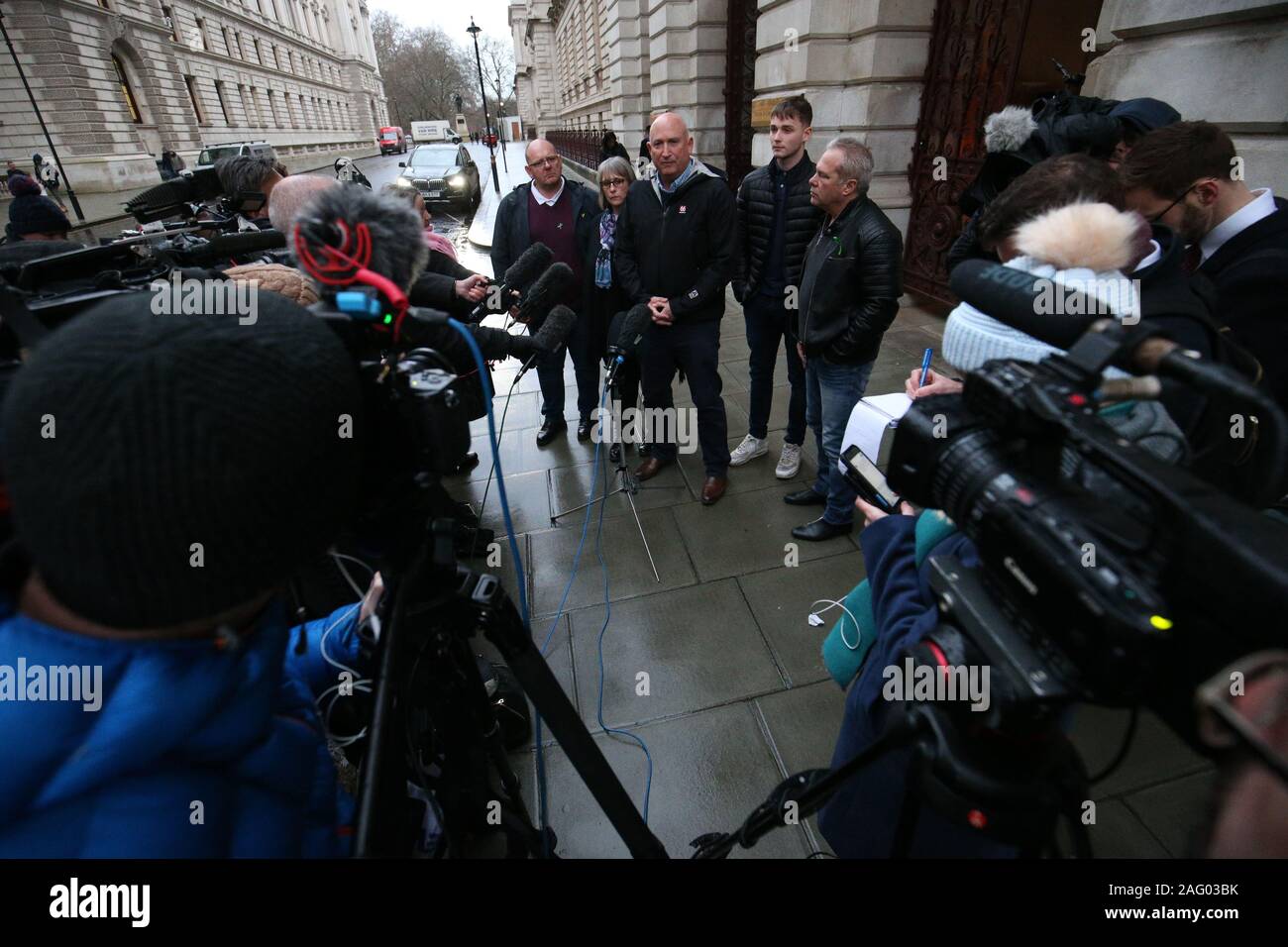 Left to right foreign secretary dominic raab hi-res stock photography ...