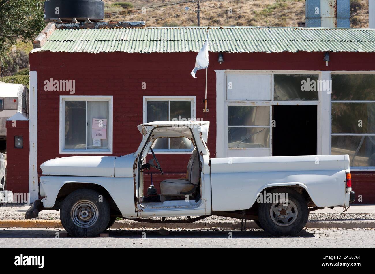 White 4wd Truck without doors side view Stock Photo - Alamy