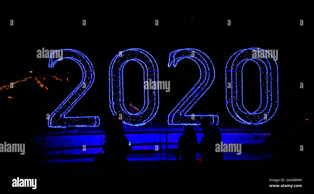 2020 numbers neon lights hi-res stock photography and images - Alamy