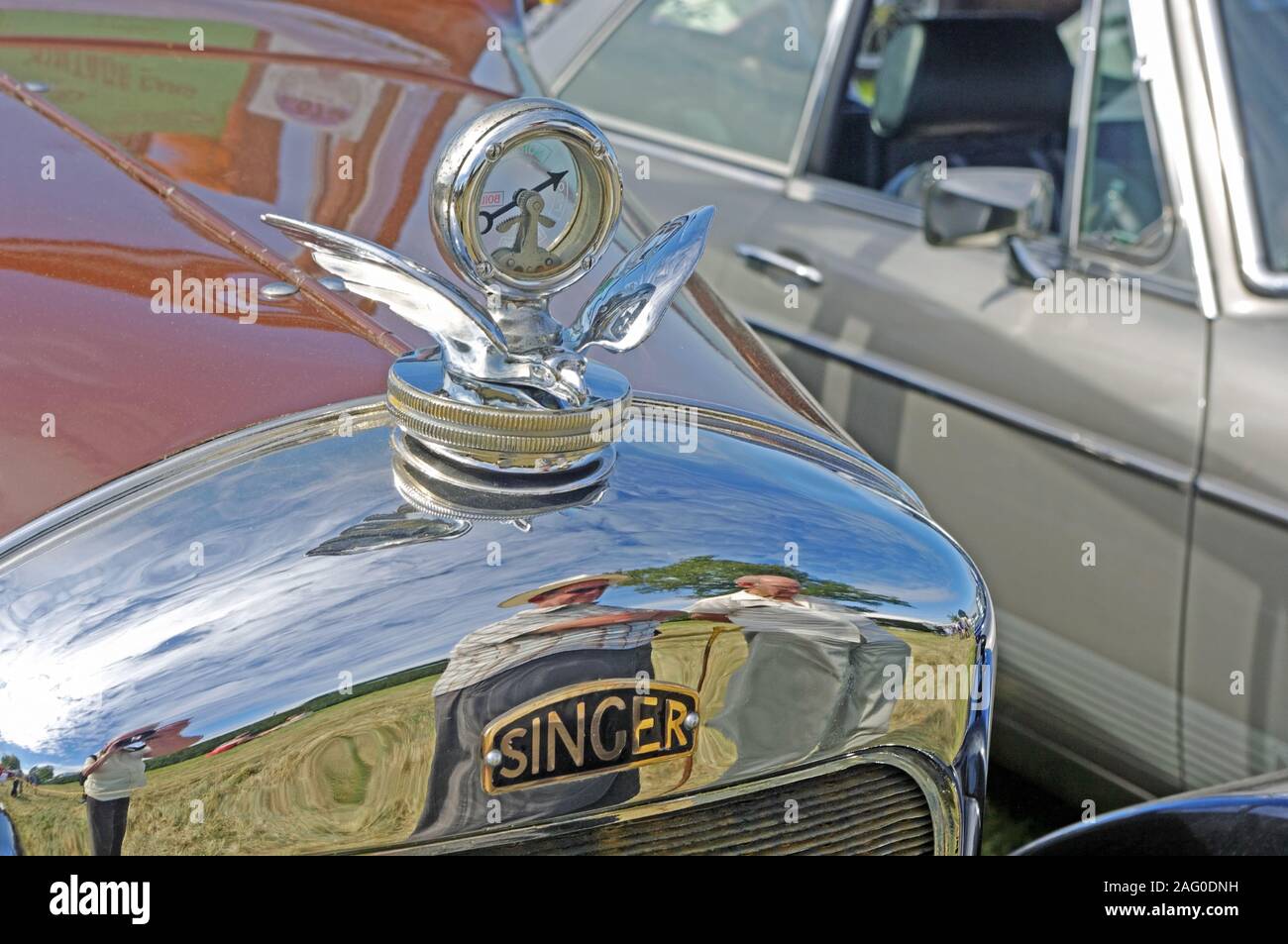 Singer Simble, Coat of Arms Sign, Edenbridge and Oxted Country Show ...