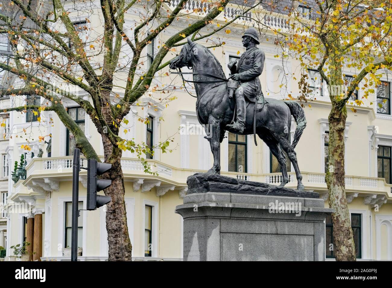 Lord Robert Napier statue, London, England, UK Stock Photo - Alamy