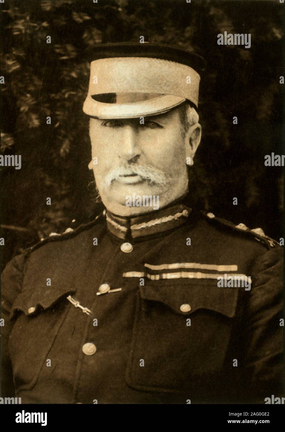 Rt uniform hi-res stock photography and images - Alamy