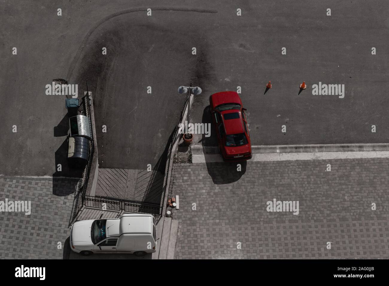 Cars pavement front road hi-res stock photography and images - Alamy