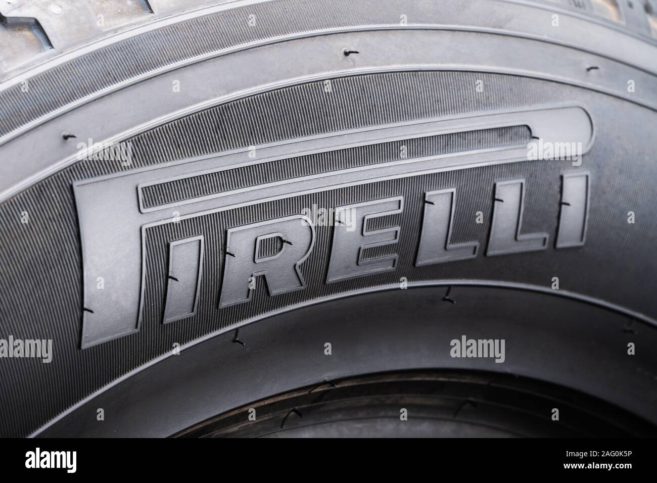 Car rim ferrari logo hi-res stock photography and images - Alamy