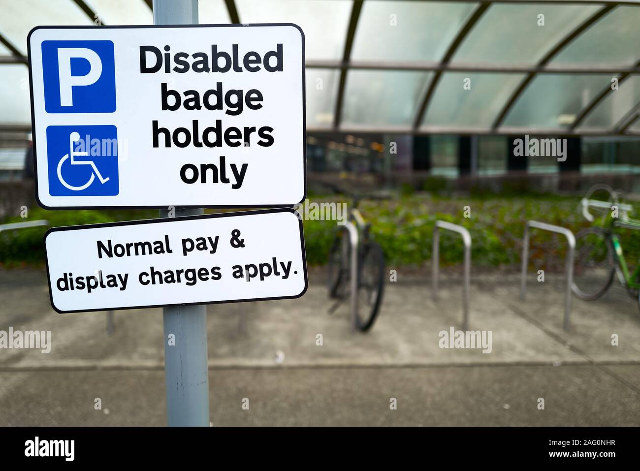 Disabled badge hi-res stock photography and images - Alamy