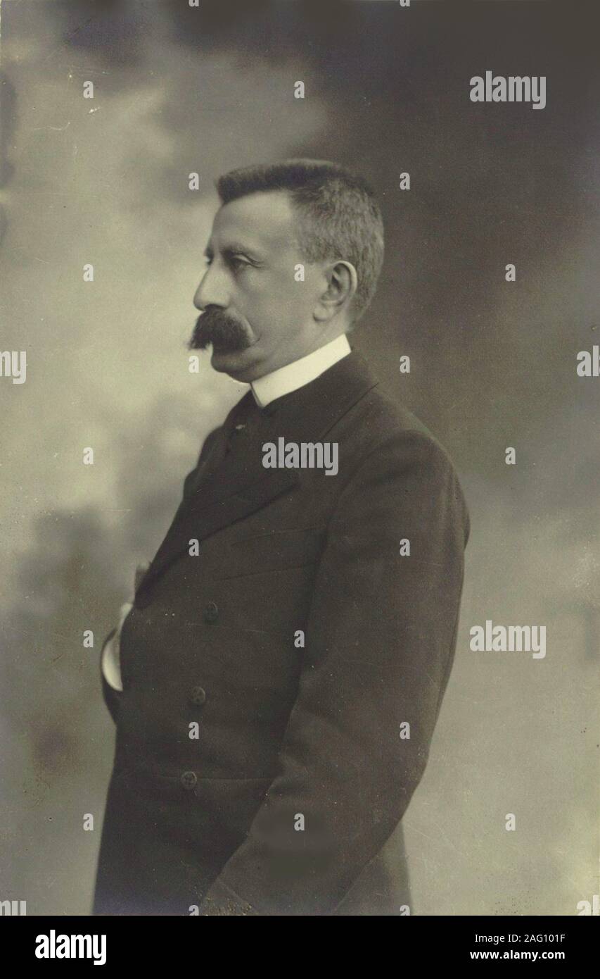 Portrait of pianist and composer Moritz Moszkowski (1854-1925), c. 1900 ...