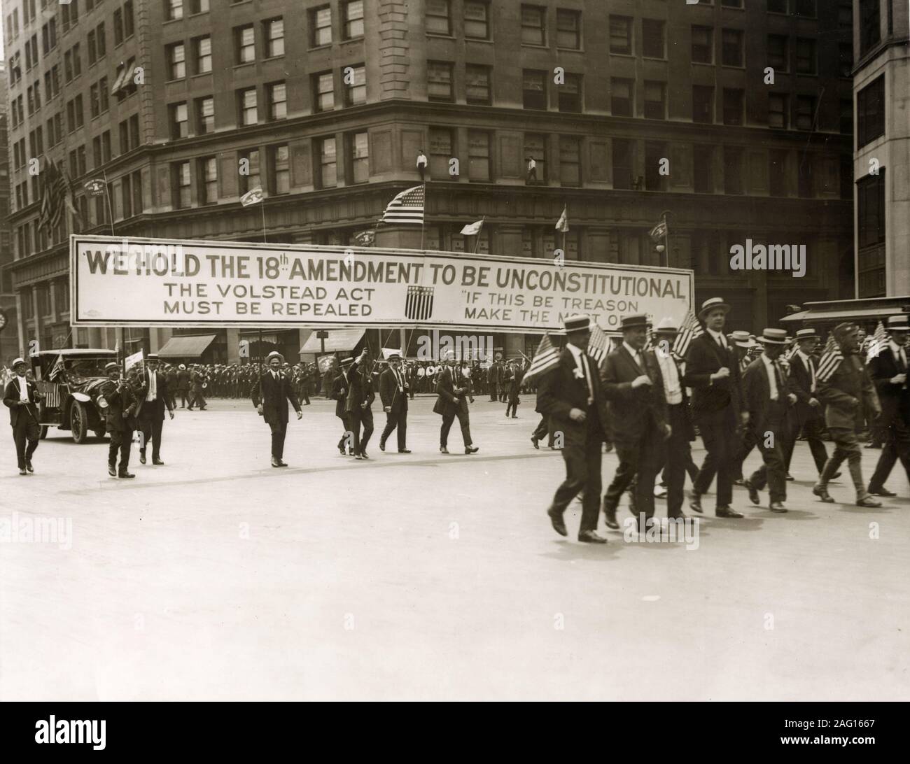 Prohibition newspaper 1920s hi-res stock photography and images - Alamy