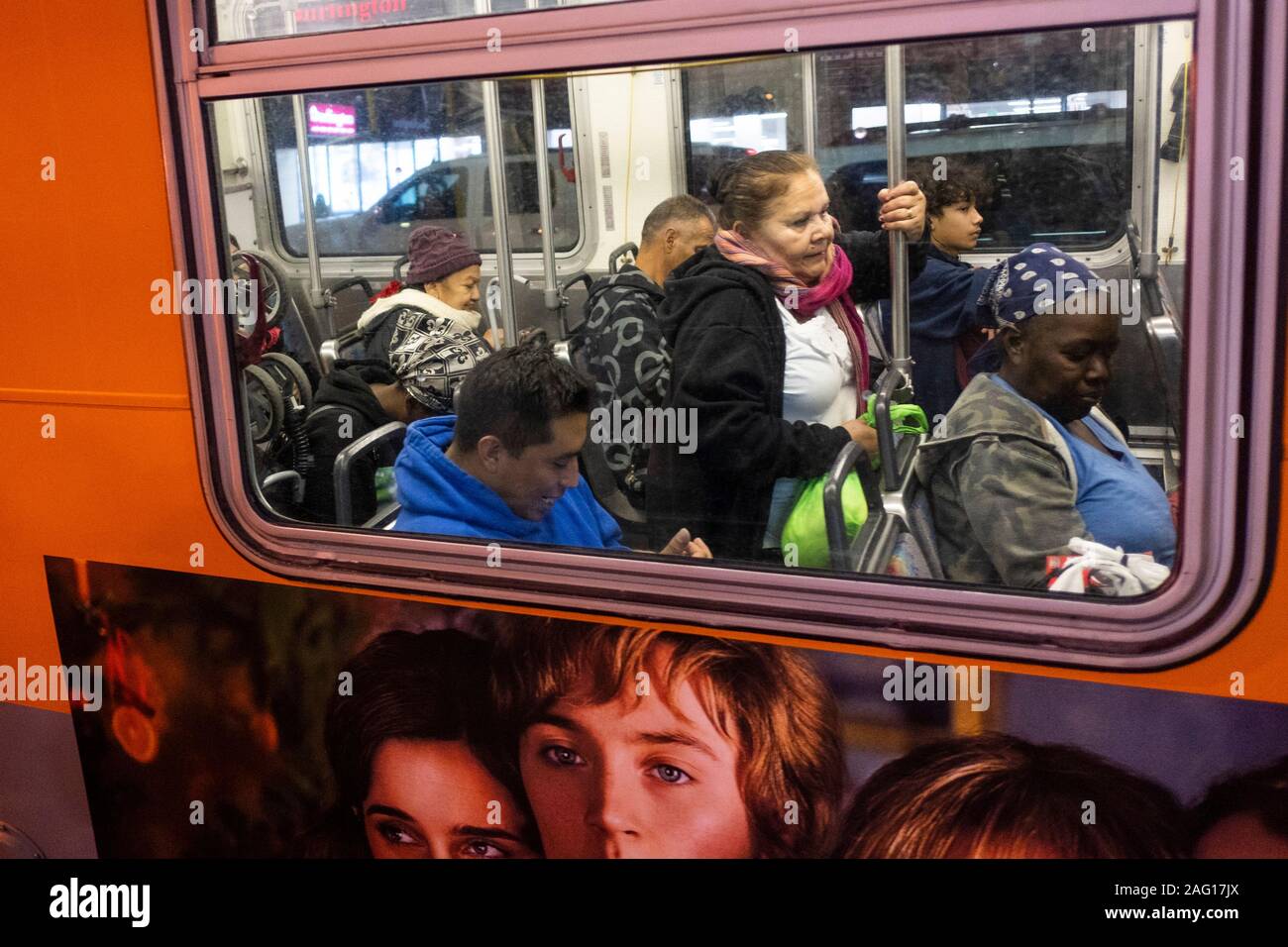 Very crowded bus hi-res stock photography and images - Alamy