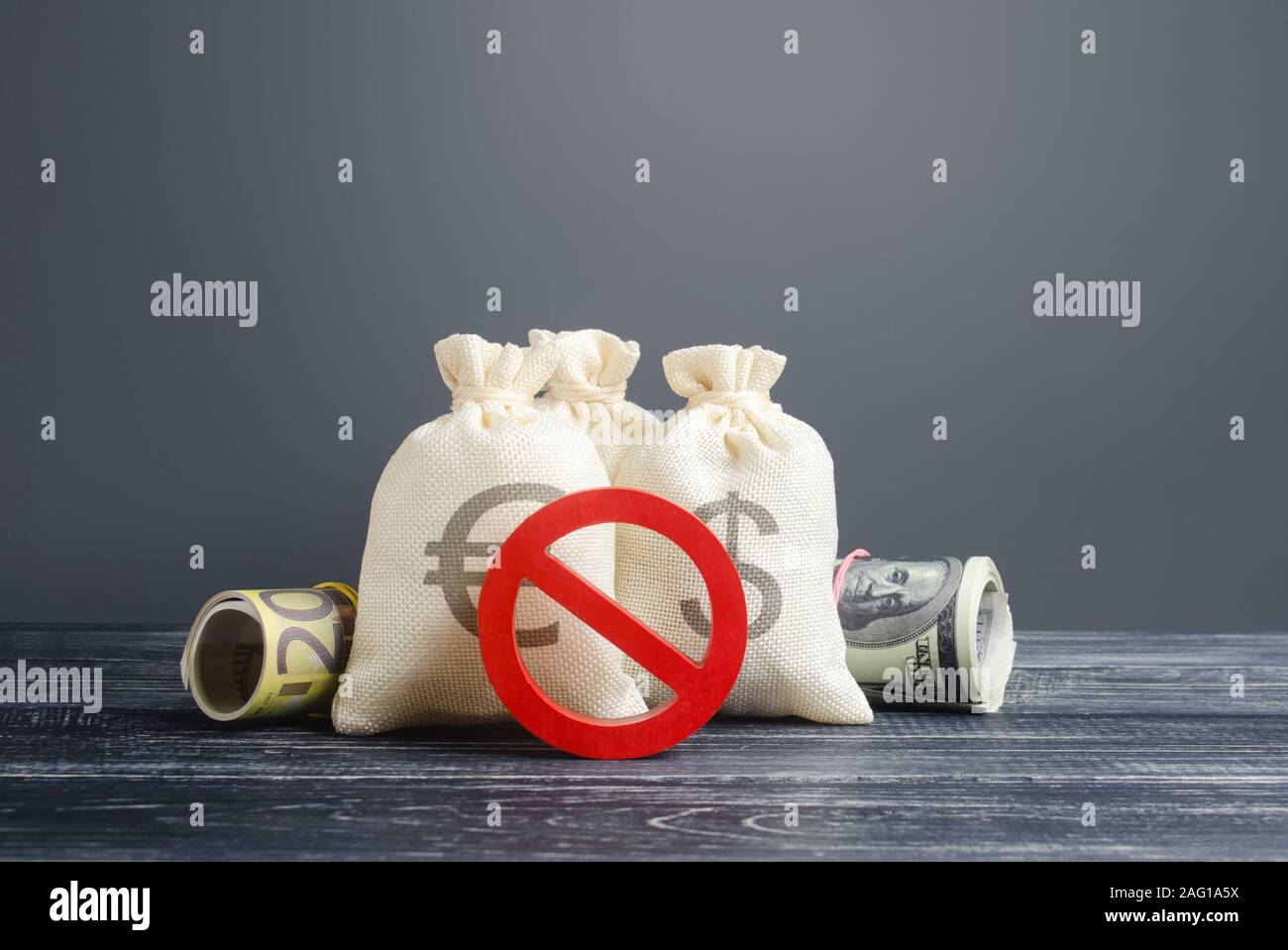 Foreign exchange reserves hi-res stock photography and images - Alamy