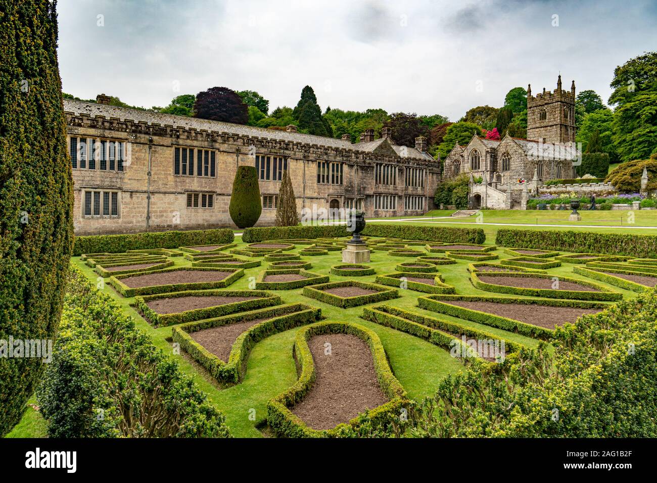 Lanhydrock hi-res stock photography and images - Alamy