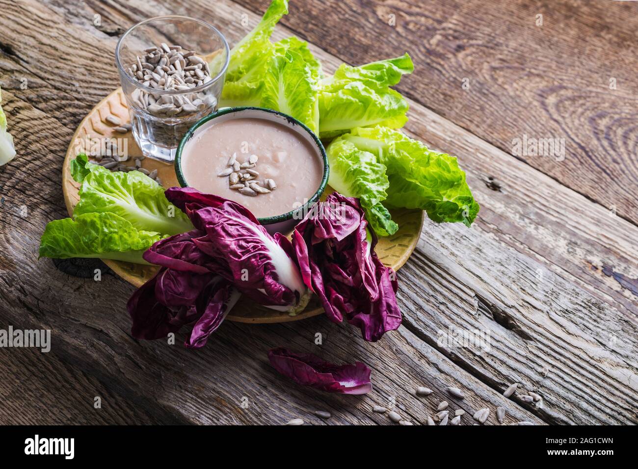 Baby radicchio leaf hi-res stock photography and images - Alamy