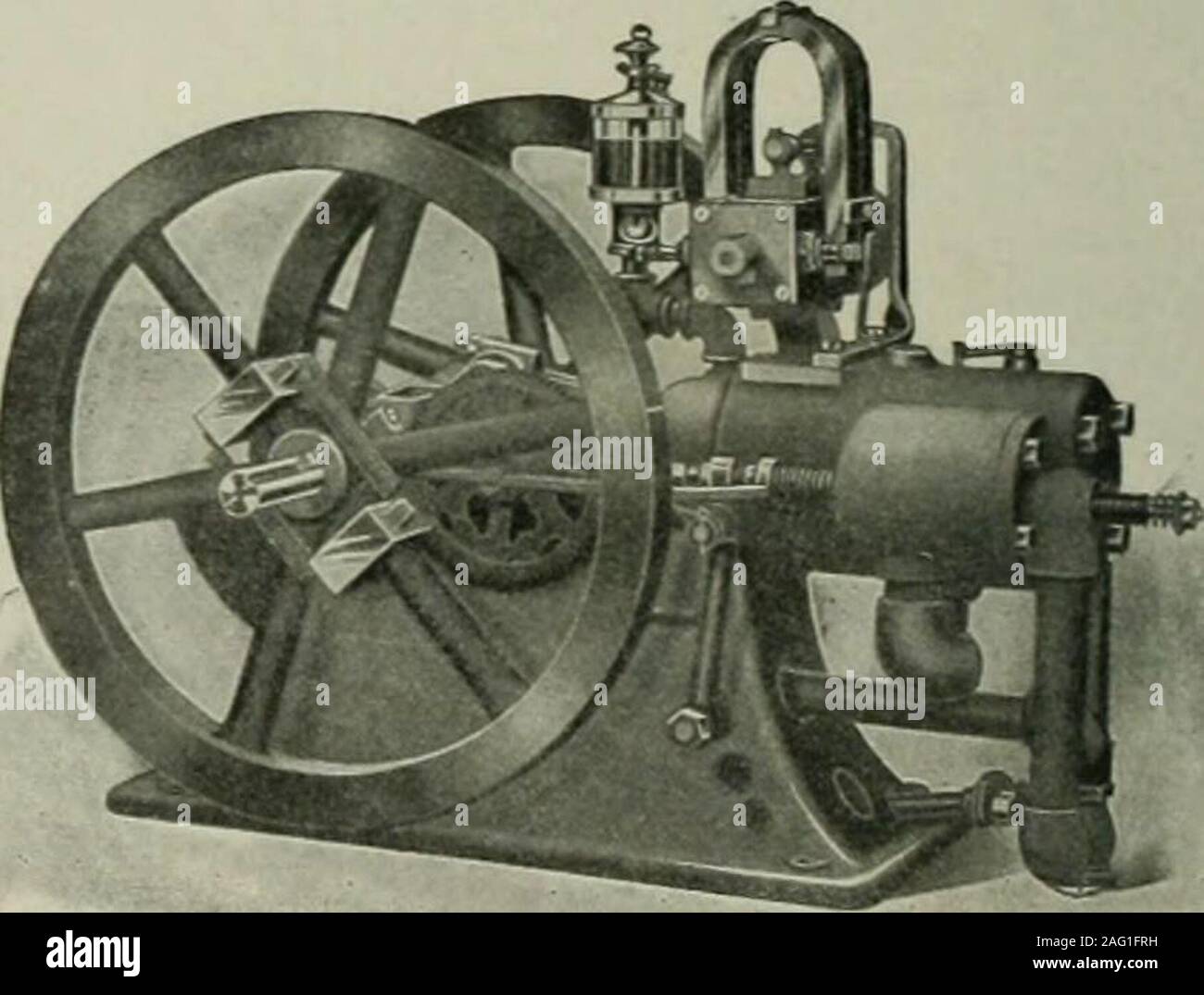 Small gas engines hi-res stock photography and images - Alamy