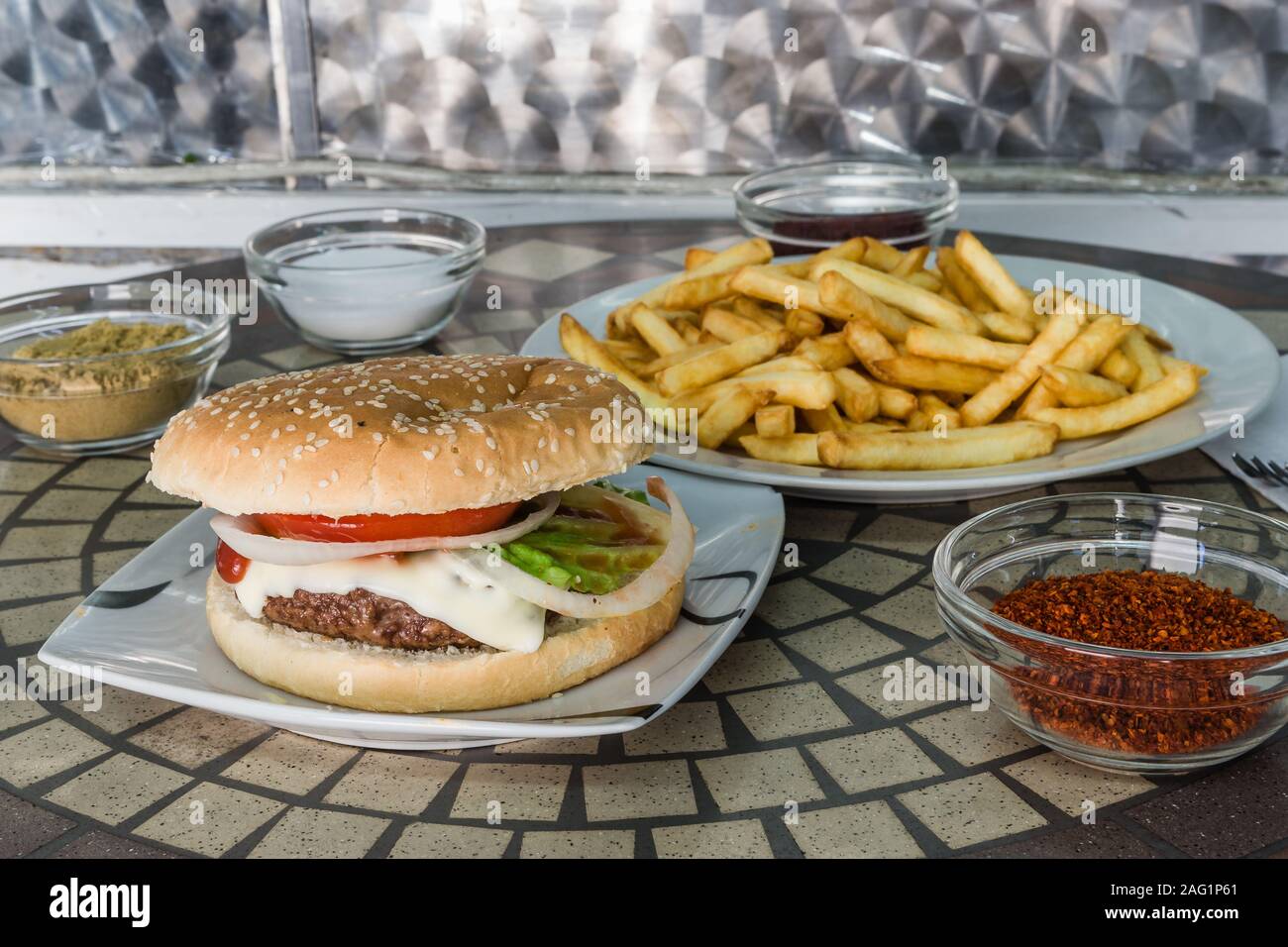 Burger french fries takeout hi-res stock photography and images - Alamy