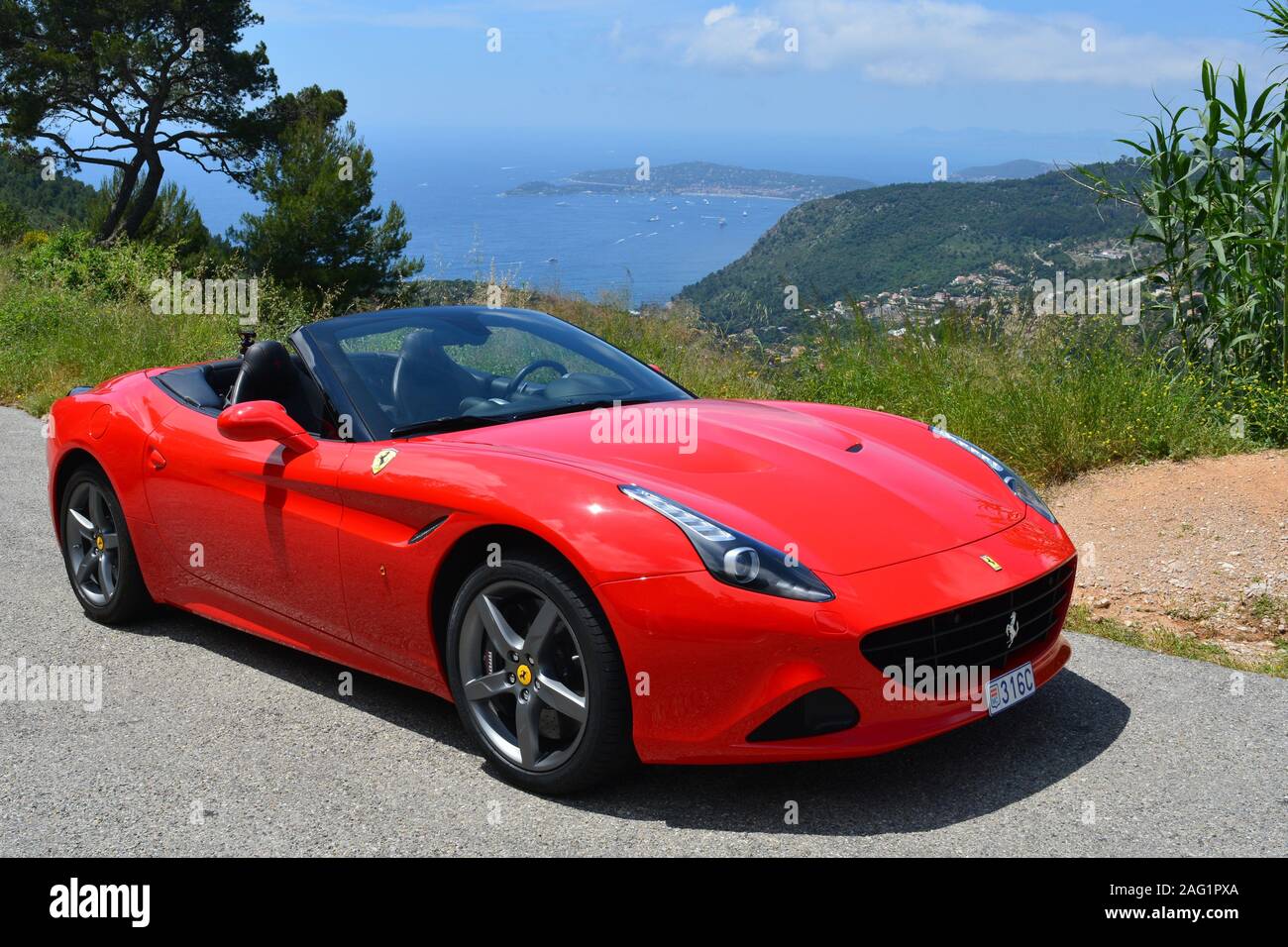 Ferrari convertable hi-res stock photography and images - Alamy