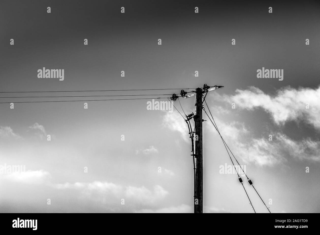 Powerline utility hi-res stock photography and images - Alamy