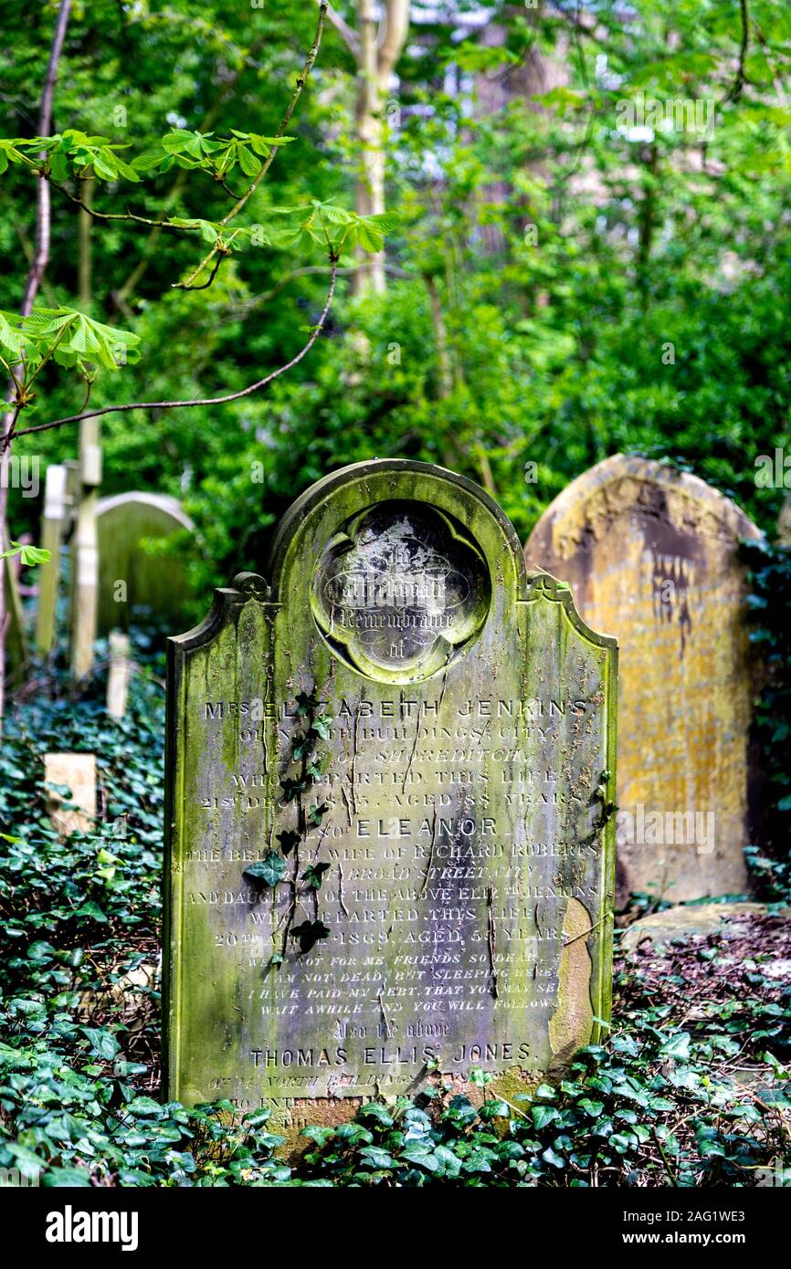 Victorian headstone hi-res stock photography and images - Alamy