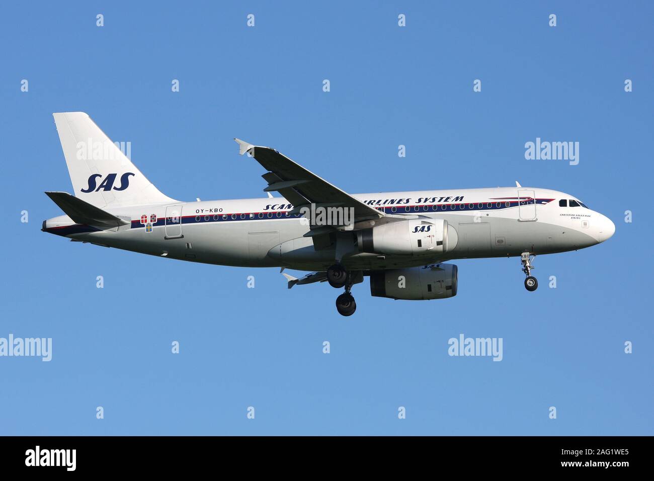 Scandinavian Airlines SAS Airbus A319-100 in special retro livery with ...