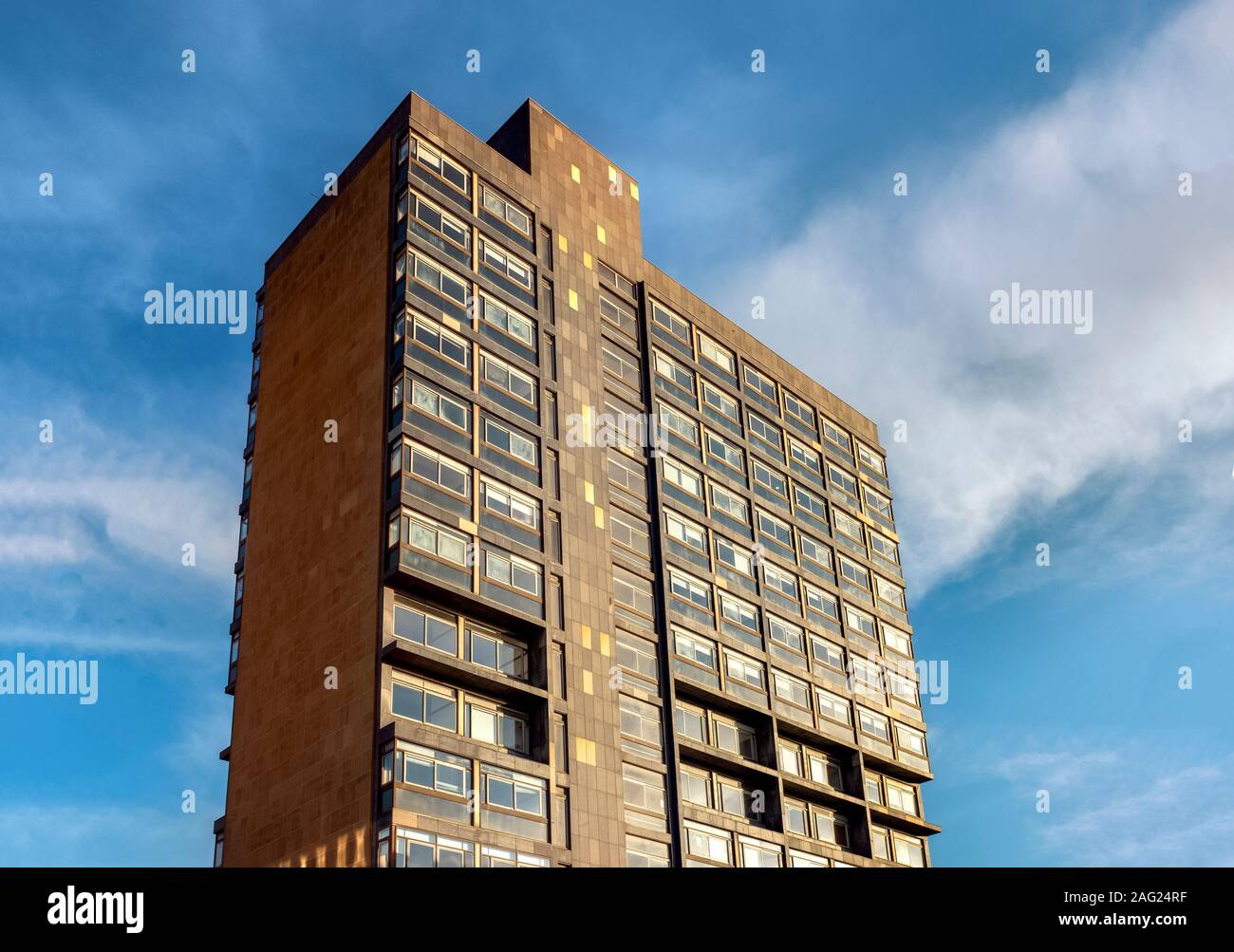 David Hume Tower, Edinburgh University campus in George Square ...