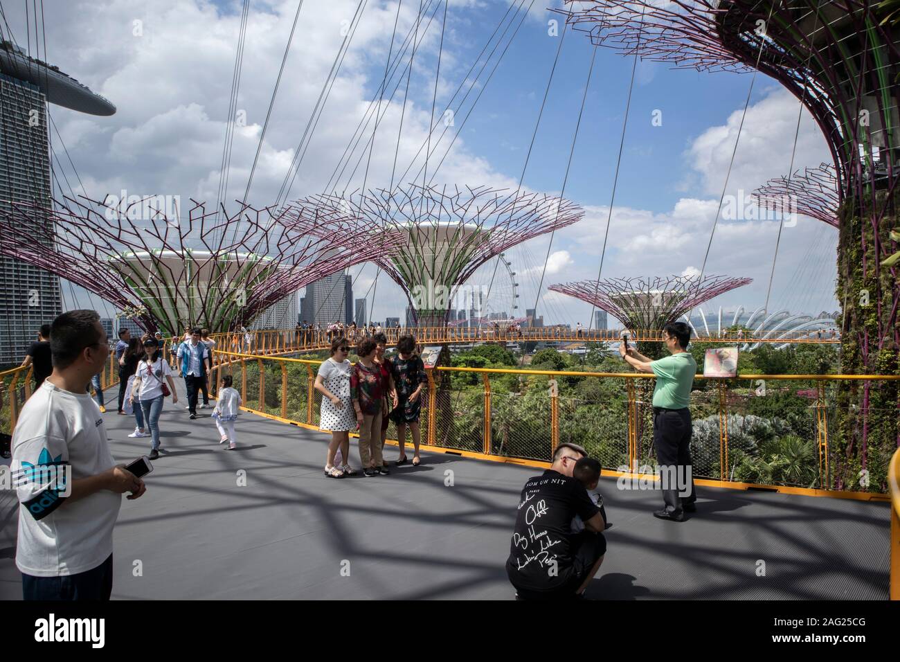 Overhead walkway hi-res stock photography and images - Alamy