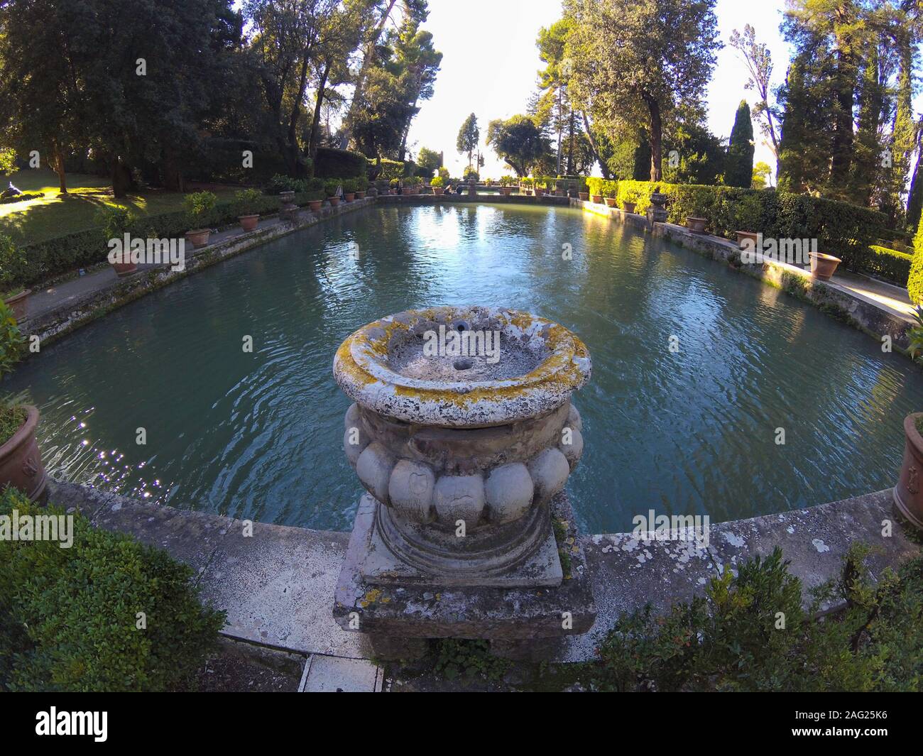 Antique historic fountains. The Fountain of Neptune, iconic landmark in ...