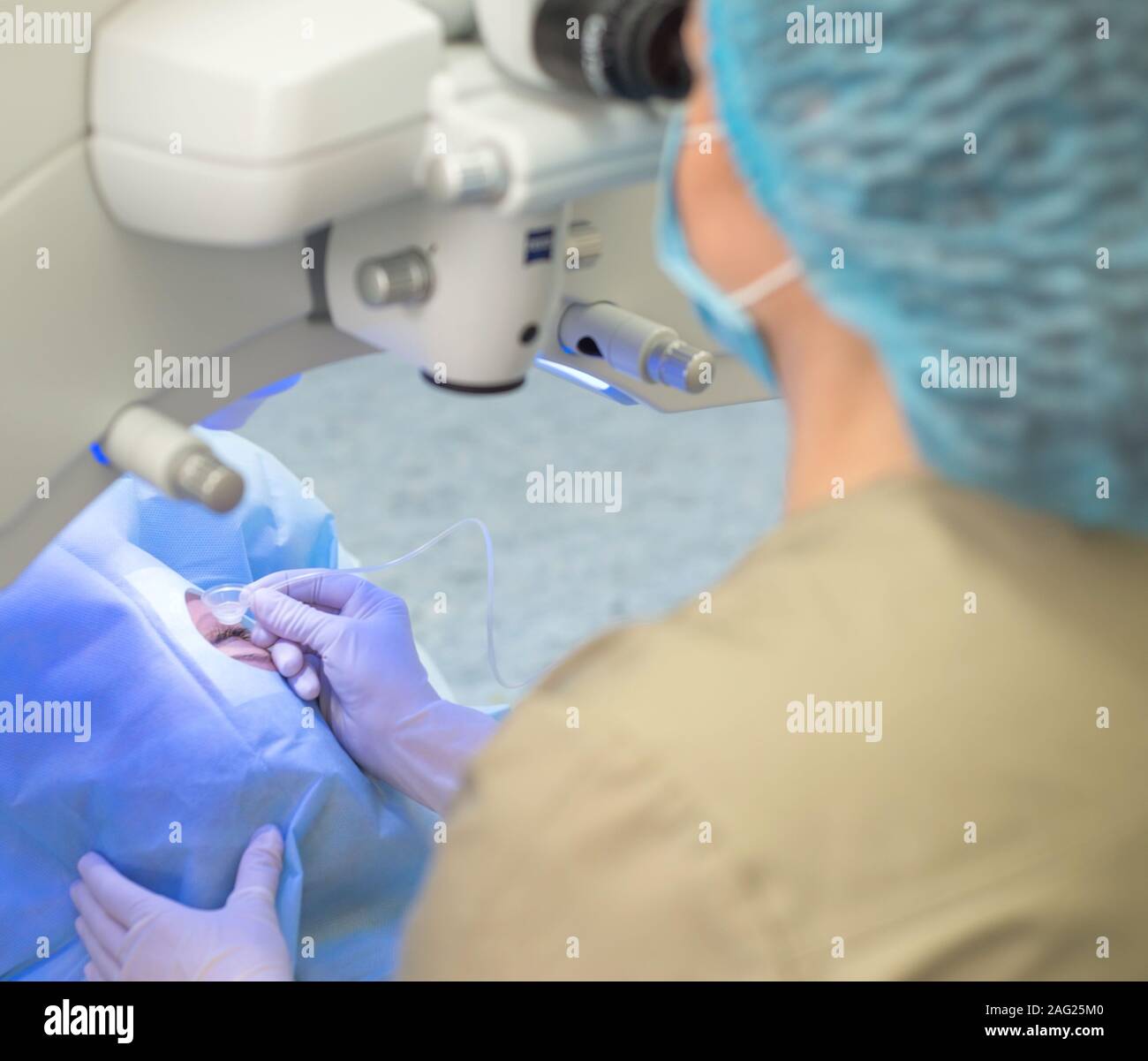 Laser in medical research hi-res stock photography and images - Alamy