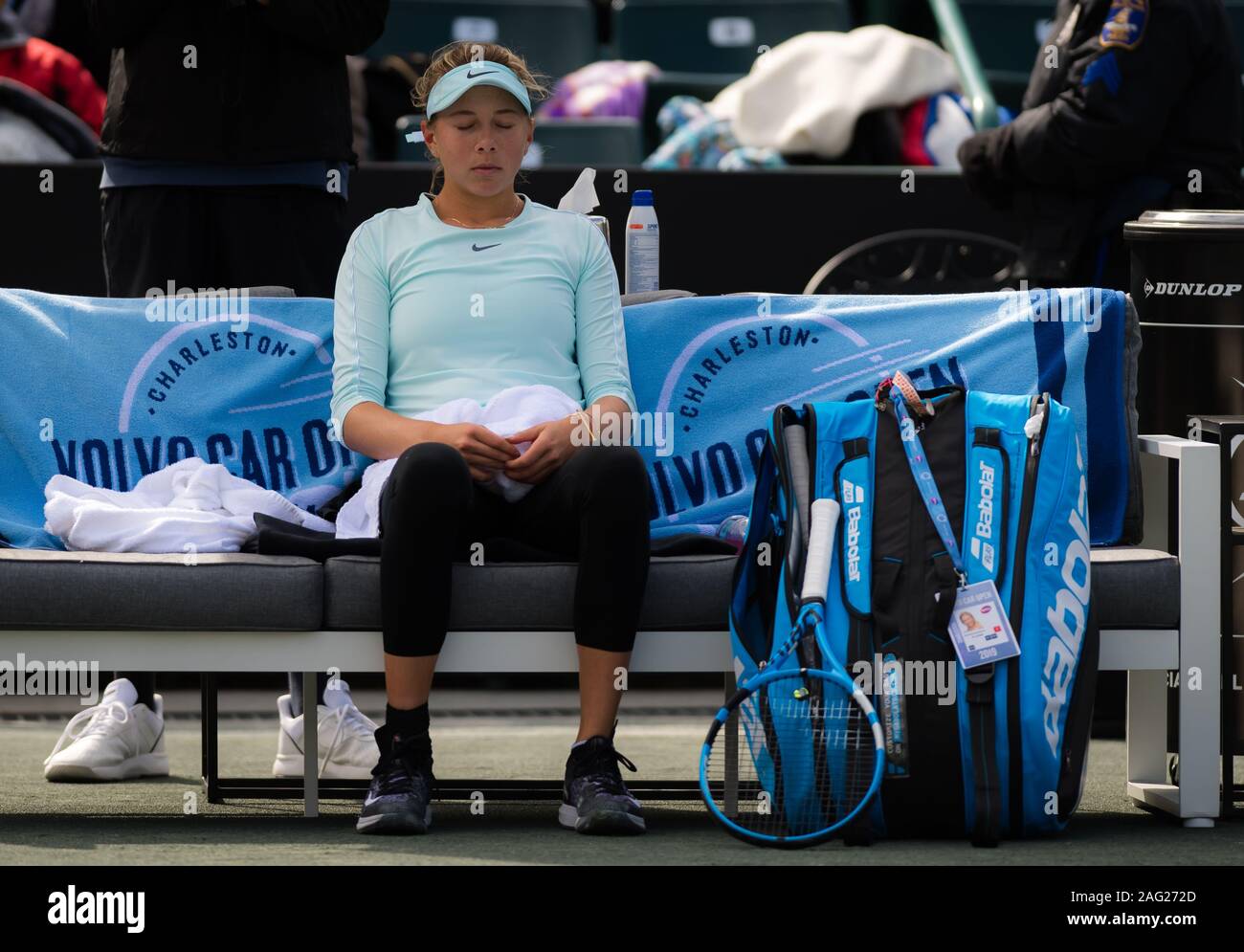 Amanda Anisimova of the United States in action during her first-round ...