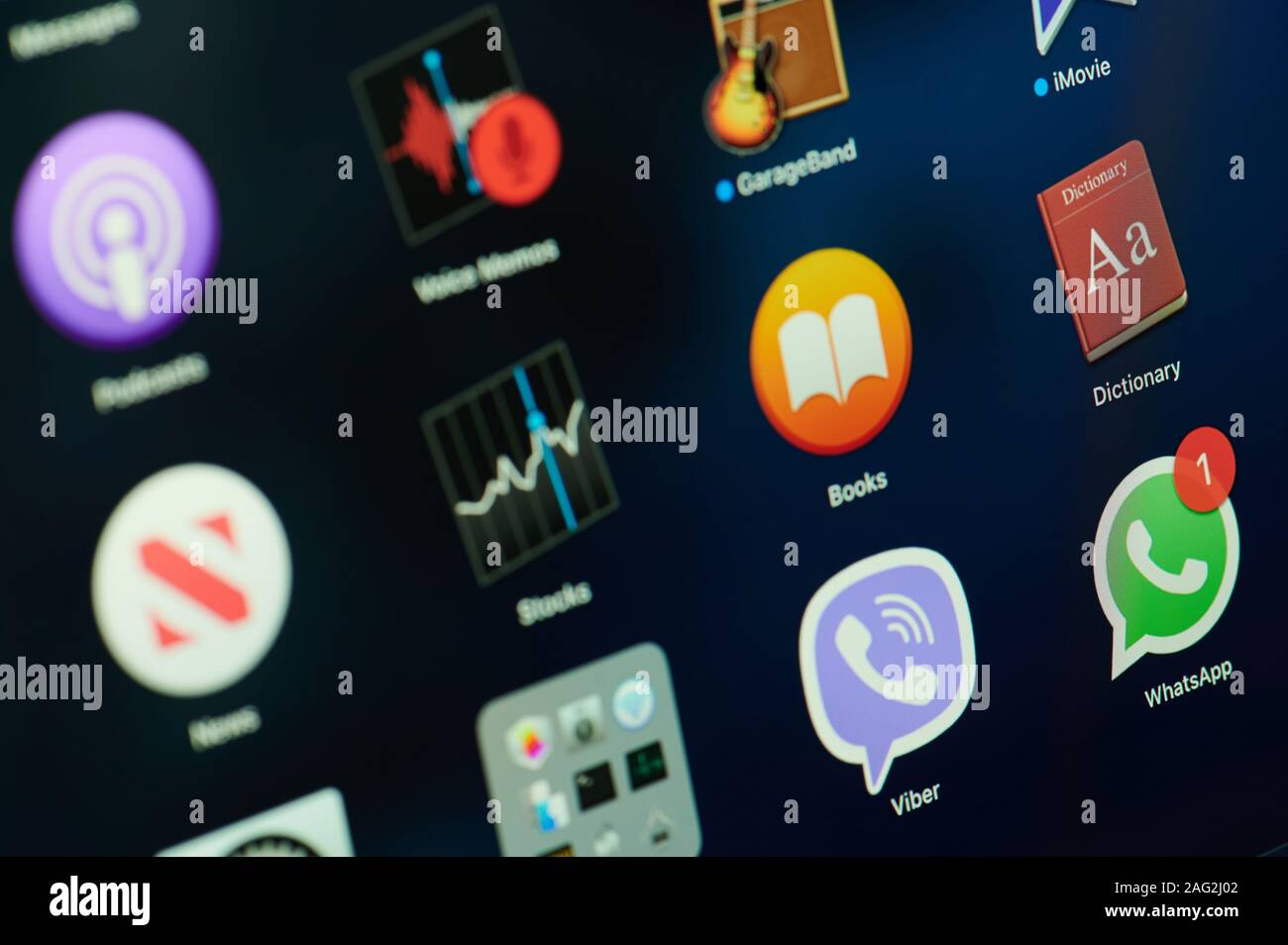 Whats app notification hi-res stock photography and images - Alamy