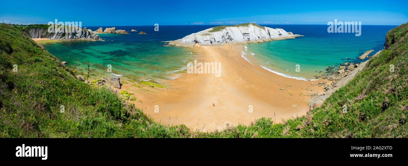 Tombolo hi-res stock photography and images - Alamy