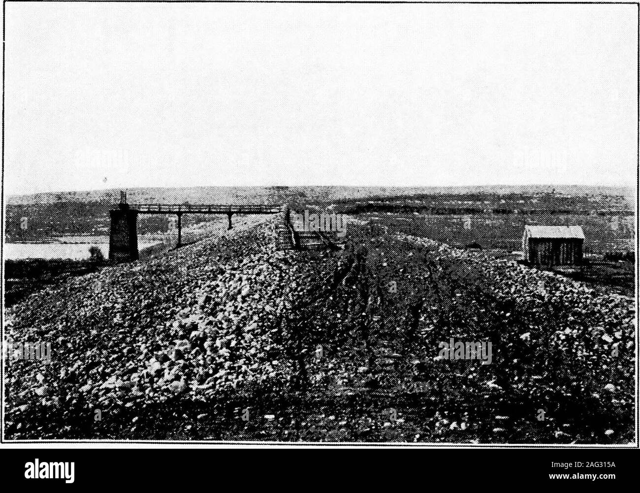 Layers of the earth Black and White Stock Photos & Images - Alamy