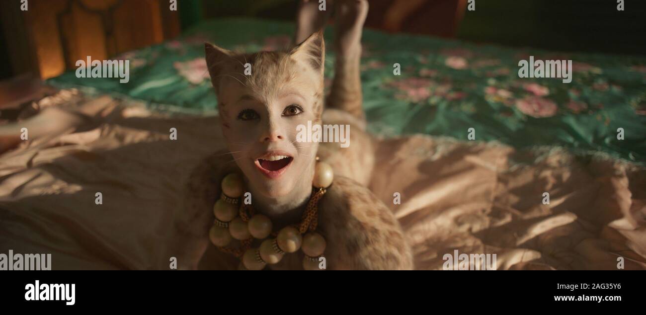 CATS, Francesca Hayward as Victoria, 2019. © Universal Pictures ...