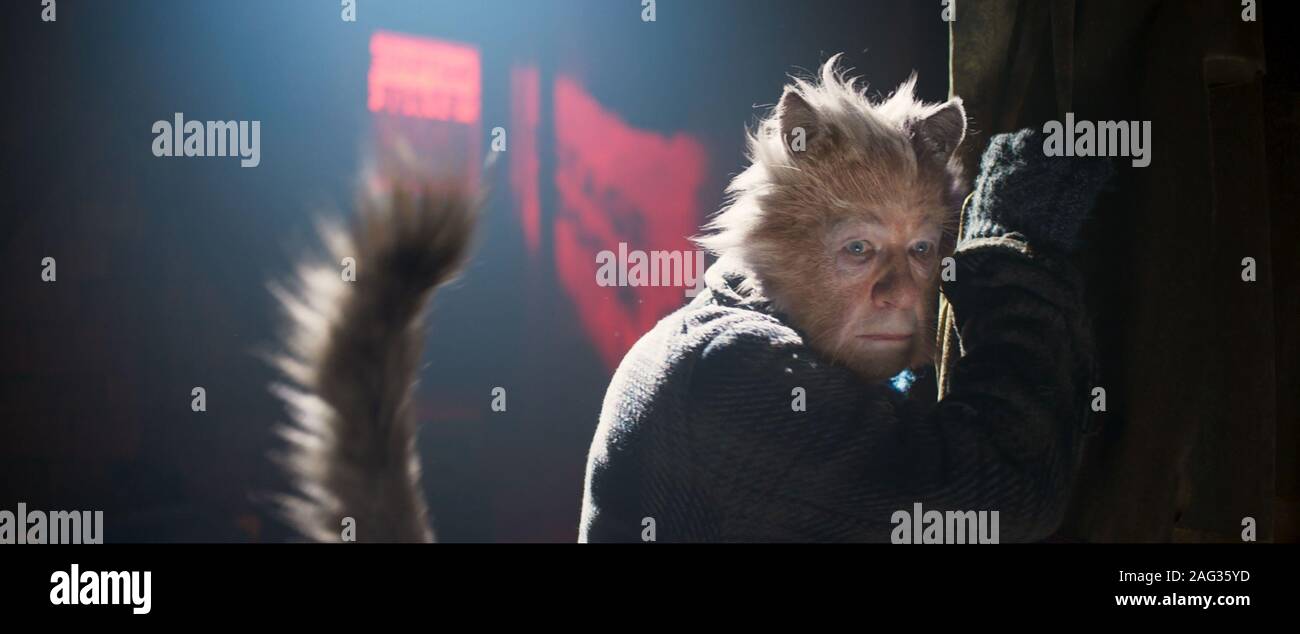 CATS, Ian McKellen as Gus The Theatre Cat, 2019. © Universal Pictures ...