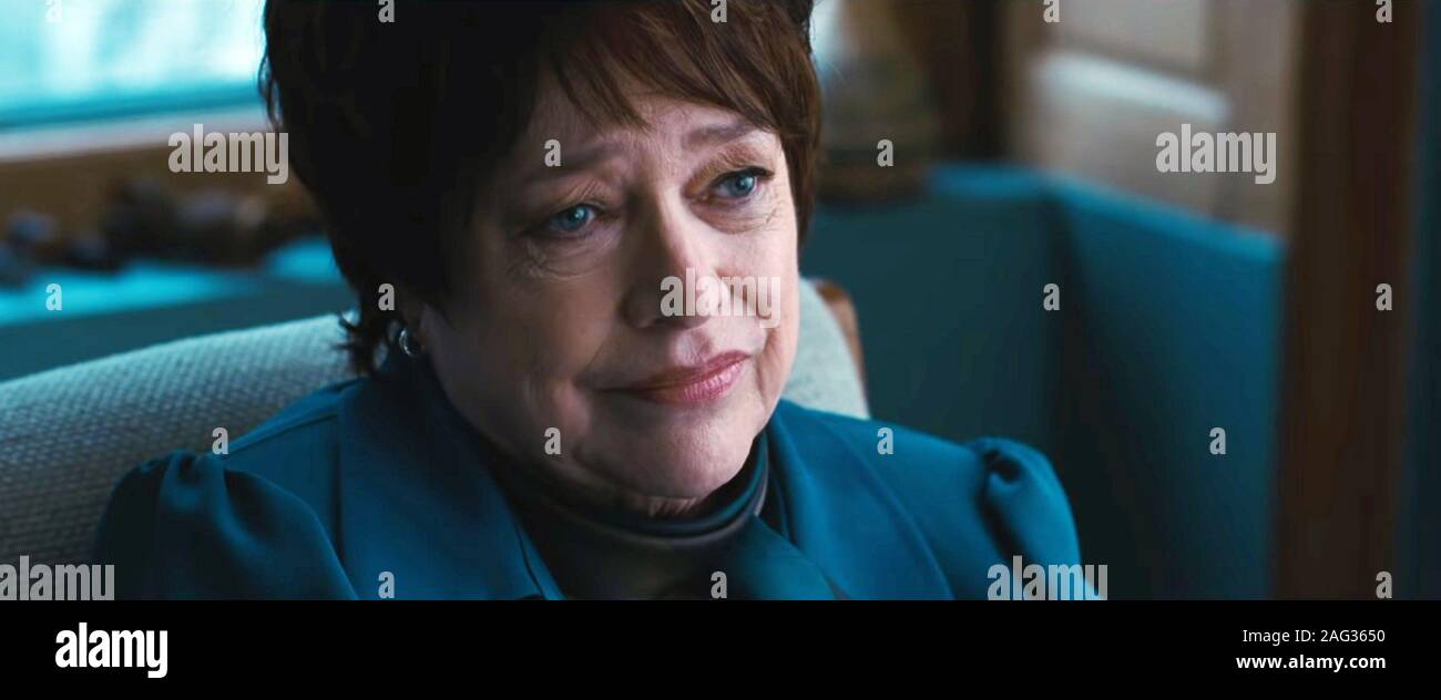 THE DEATH AND LIFE OF JOHN F. DONOVAN, Kathy Bates, 2018. © Momentum ...