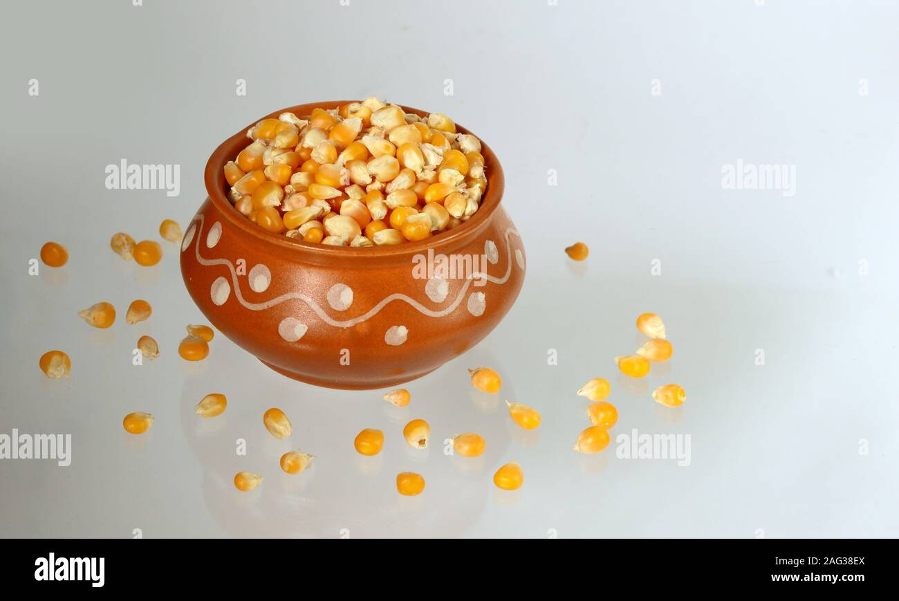 Popcorn clay hi-res stock photography and images - Alamy