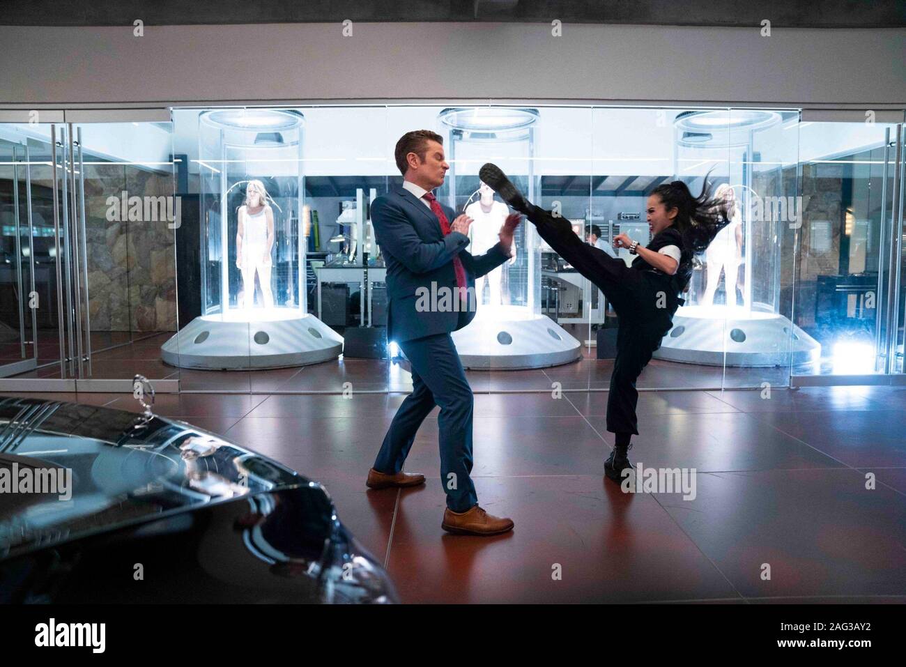 RUNAWAYS (aka MARVEL'S RUNAWAYS), back from left: Ever Carradine, Gregg ...