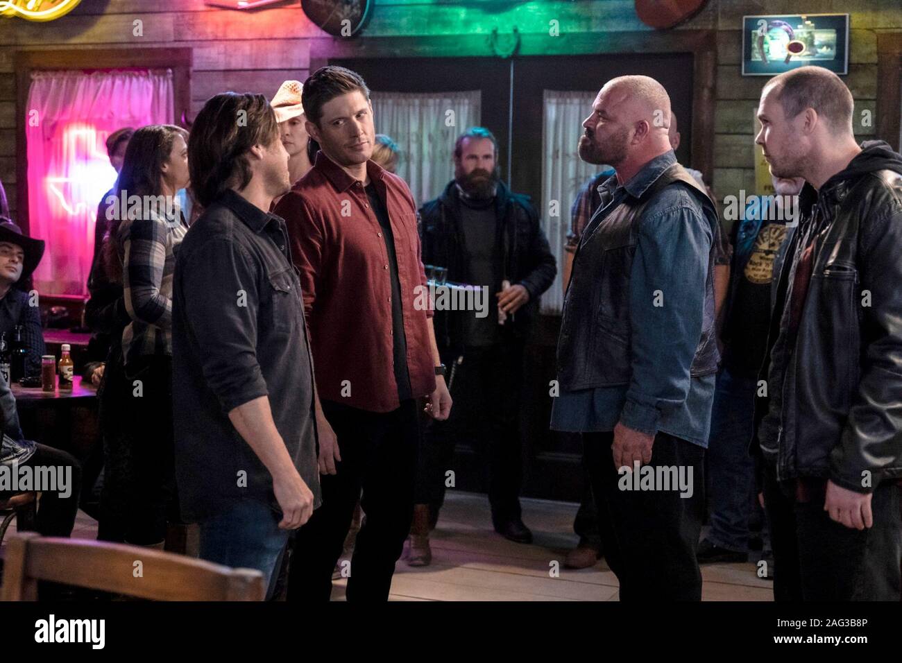 SUPERNATURAL, Christian Kane (head turned - left), Jensen Ackles (2nd ...