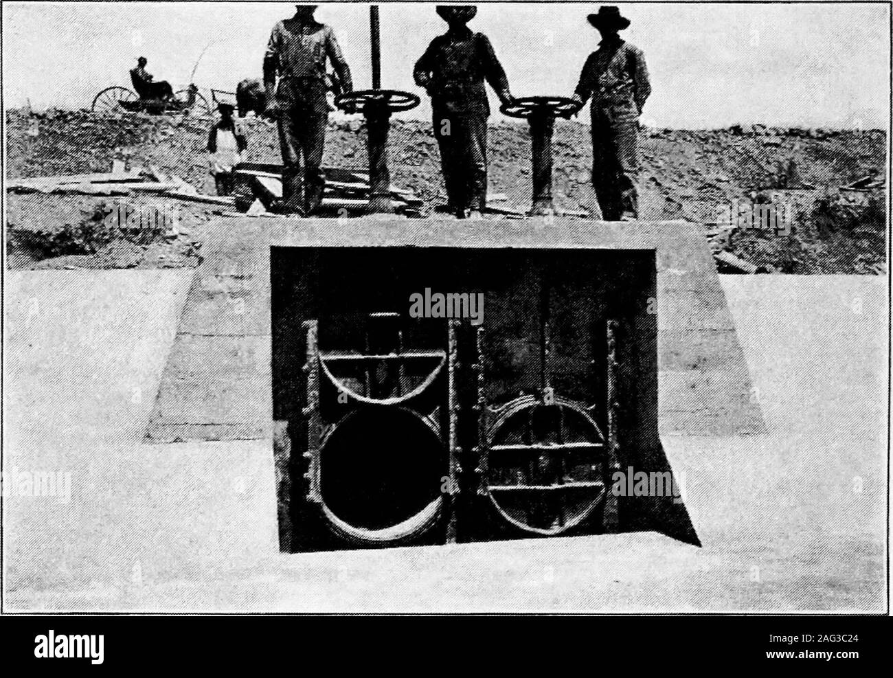 Cast iron irrigation hi-res stock photography and images - Alamy