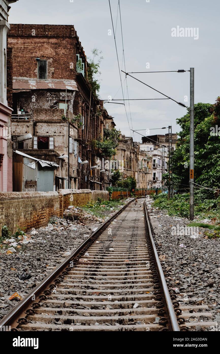 Suburban train in kolkata hi-res stock photography and images - Alamy