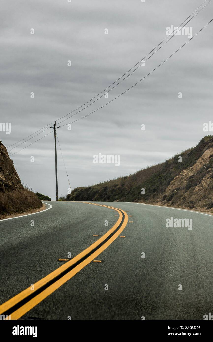 Two sided road hi-res stock photography and images - Alamy