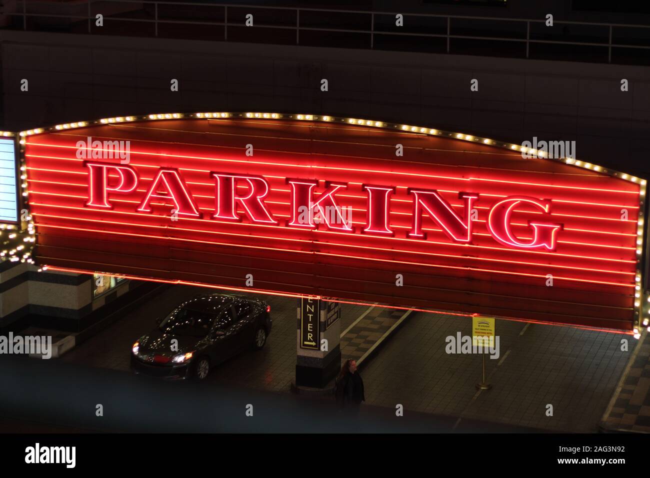 Shot of the lights on a parking sign Stock Photo - Alamy