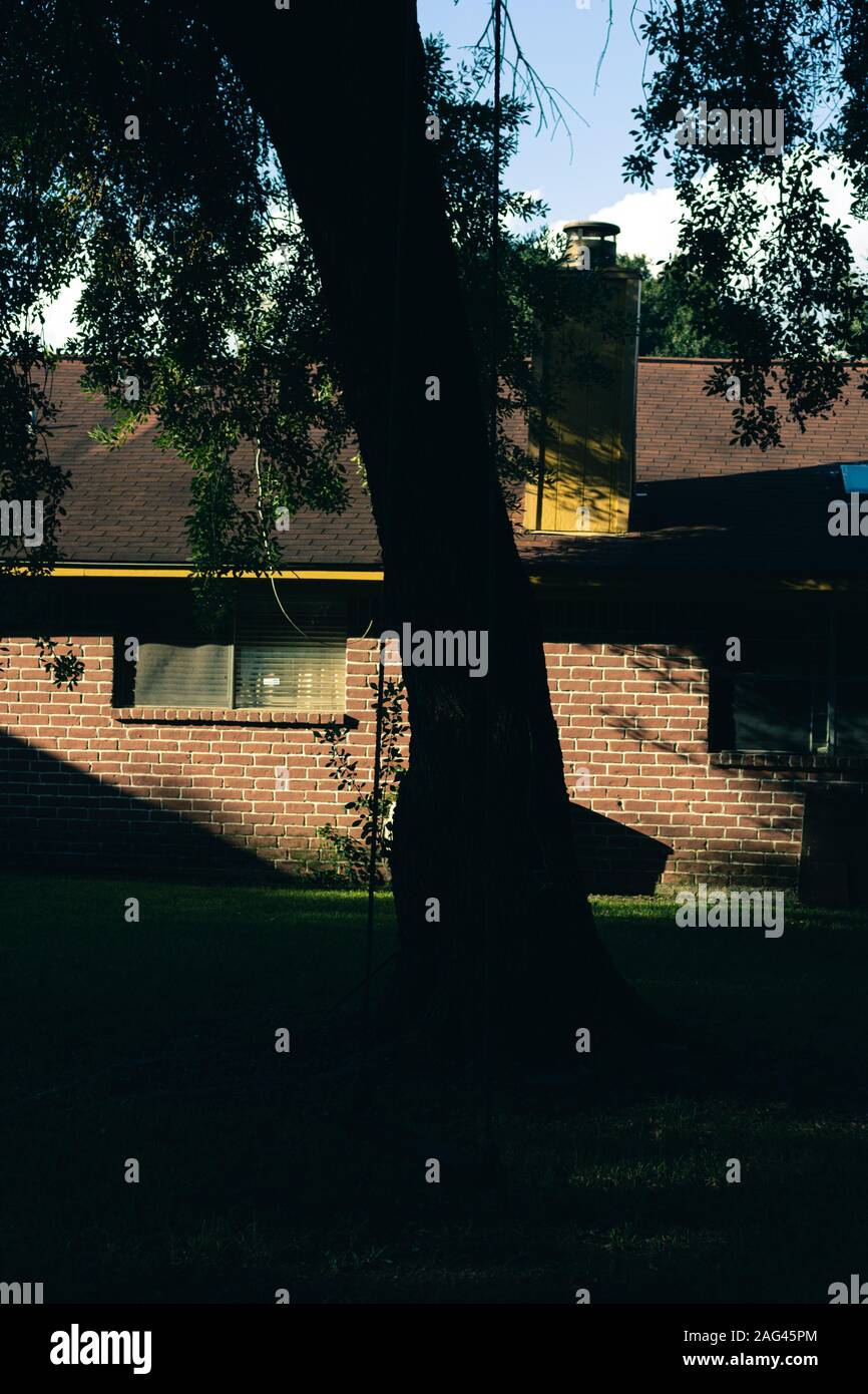 Backyard old red brick hi-res stock photography and images - Alamy