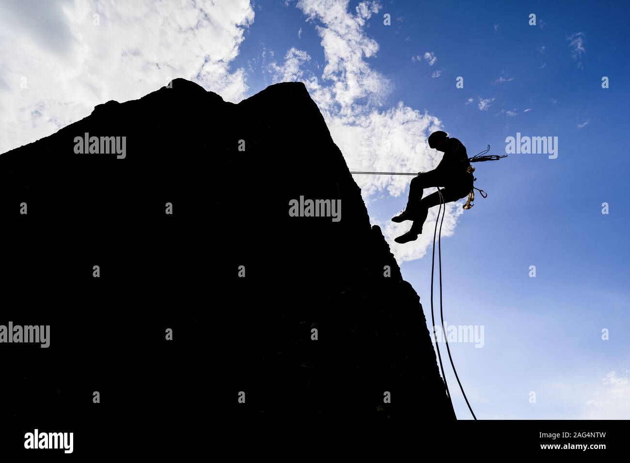 Abseil down a mountain hi-res stock photography and images - Alamy