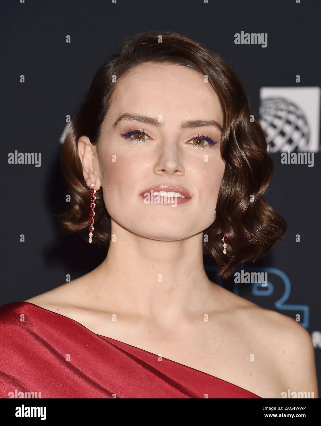 HOLLYWOOD, CA - DECEMBER 16: Daisy Ridley attends the Premiere of ...