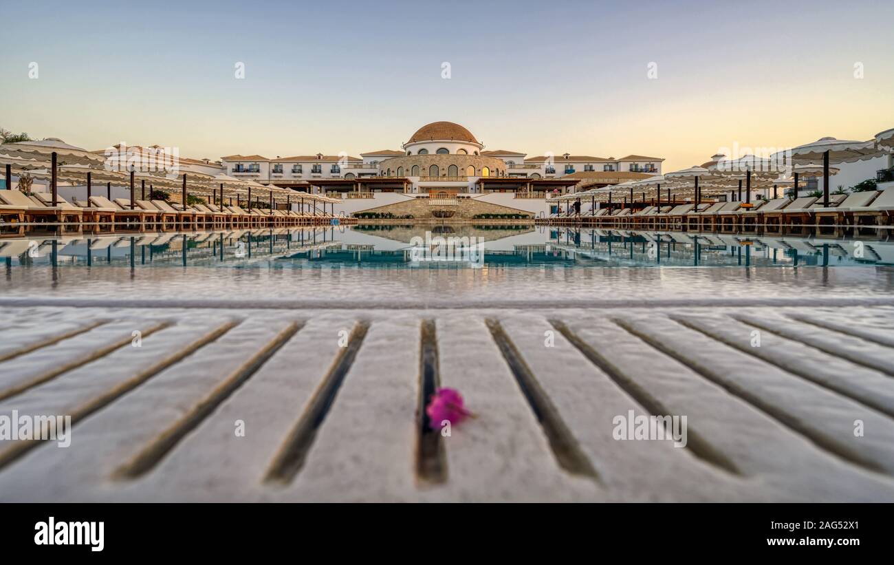 Holiday resort swimming pool Stock Photo - Alamy