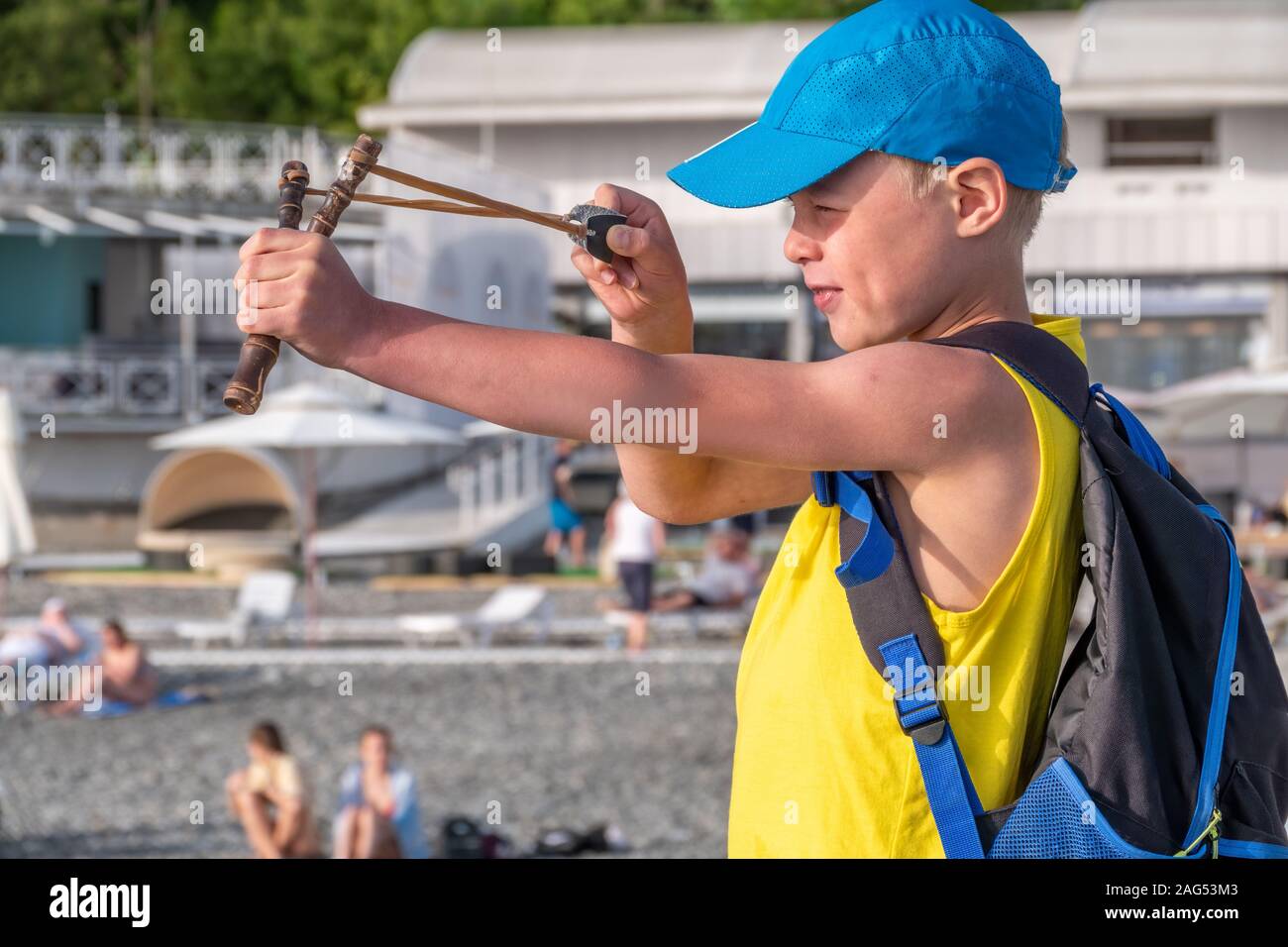Boy catapult hi-res stock photography and images - Alamy