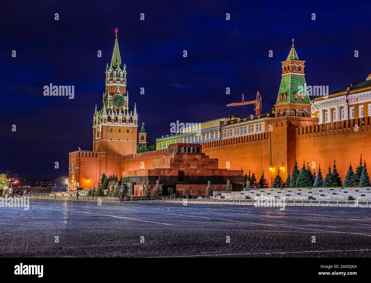 Mausoleum moscow lenin entrance hi-res stock photography and images - Alamy