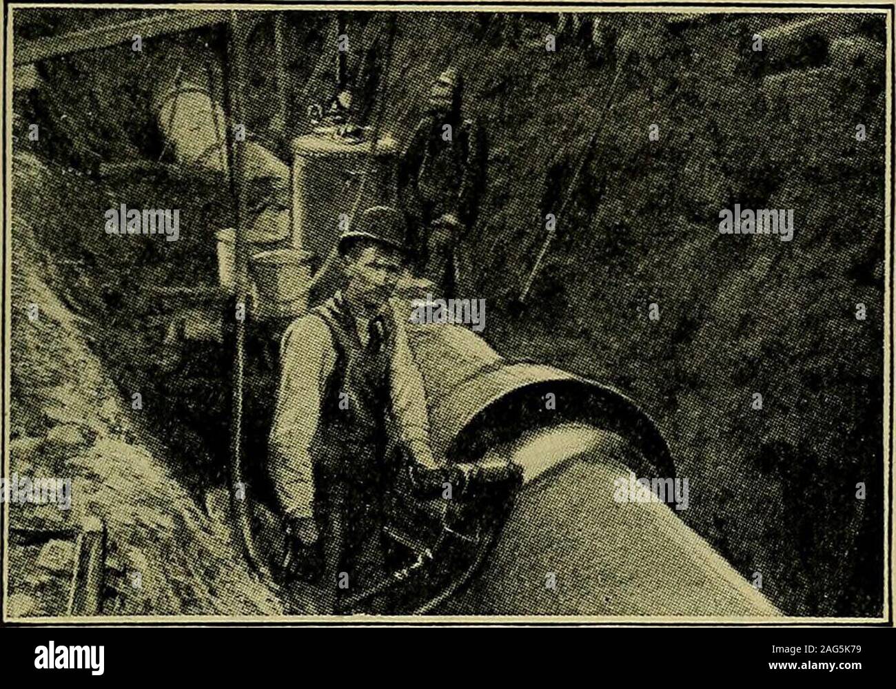 Dumpy level hi-res stock photography and images - Alamy